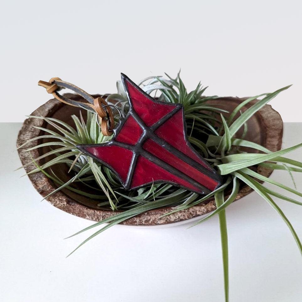 Stained Glass Howler Ornament – Lit Escalates